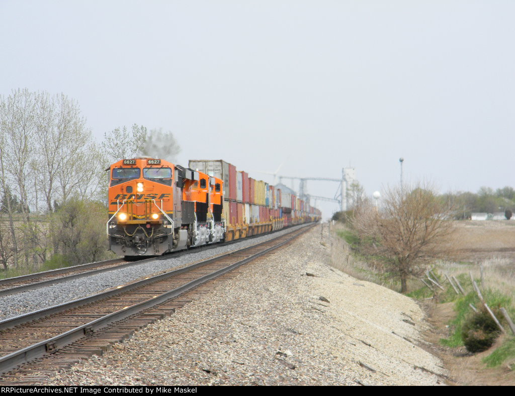 BNSF 6627